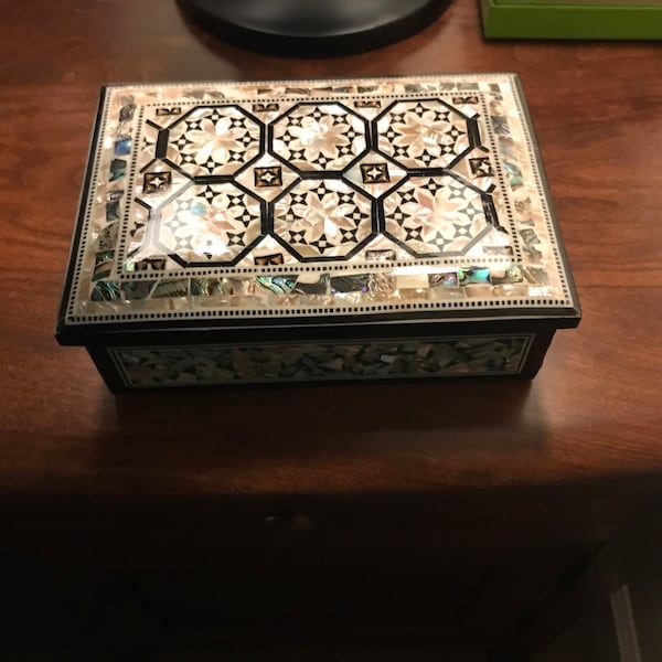 Egyptian Handmade Jewelry Box - Beech Wood With Inlaid Mother of Pearl ...