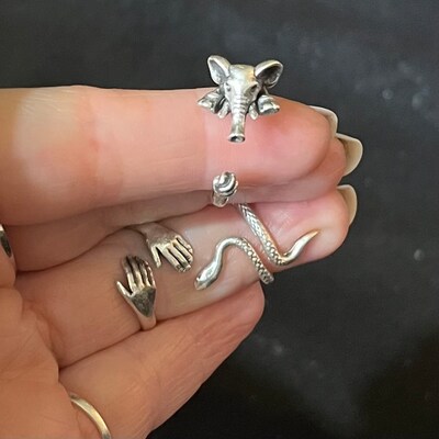 Anatomical Gripping Hand Skeleton Ring, Silver Finger Ring, Cool Wrap ...