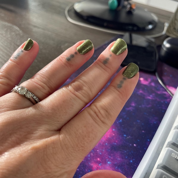 The Max Factor Jen & Berries Star Trek Villains Nail Polish Burgundy ...