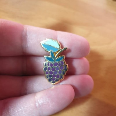 Pins Wild Raspberry Blackberry Red Fruit Enamel Lapel Pin Pins Enamel ...