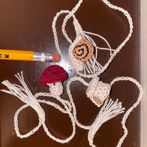 Snail Bookmark // Cottagecore Nature Crochet Bookmark READY TO SHIP - Etsy