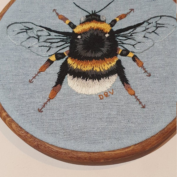 Bee: Hand Embroidery Pattern. Thread Painting Tutorial. PDF Digital ...