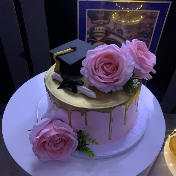 Graduation Fondant Cake Toppers, Graduation Cap, Congratulations Plaque ...