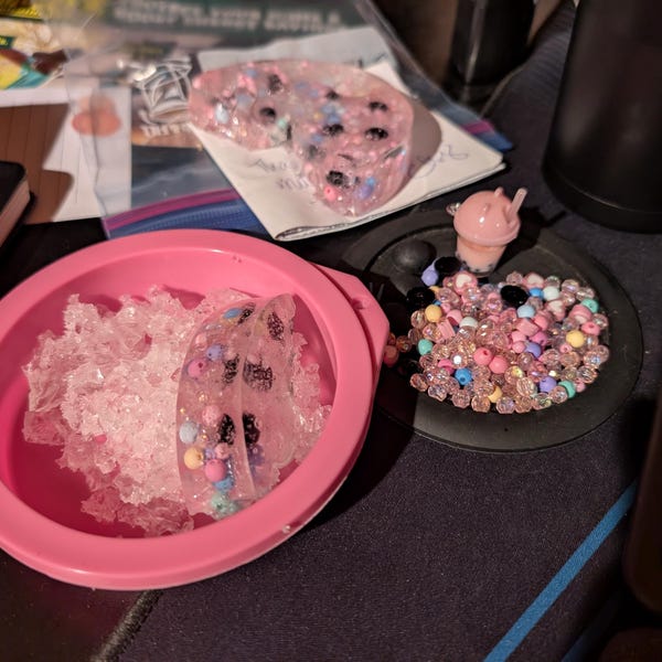 Remeltable Strawberry Scented Picky Pad- Easy Pick Reusable Picky Pad ...