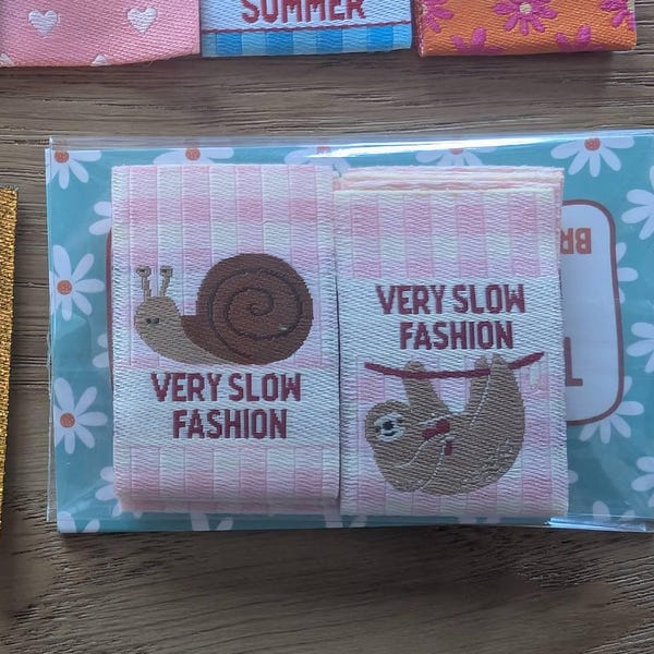 Pack of 5 Woven Fabric Labels RED GINGHAM TOAST "made to Keep You ...