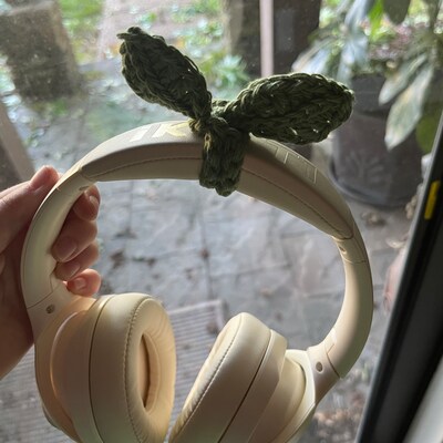 Crochet Sprout Leaf Headphones Accessory / Bookmark Plant - Etsy