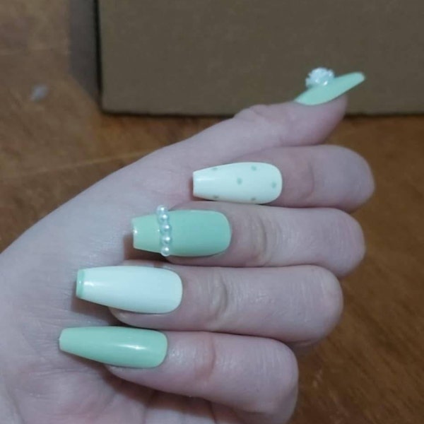 High-quality 4 Sets Surprise Box, Mystery Nails Sets, Press on Nail ...