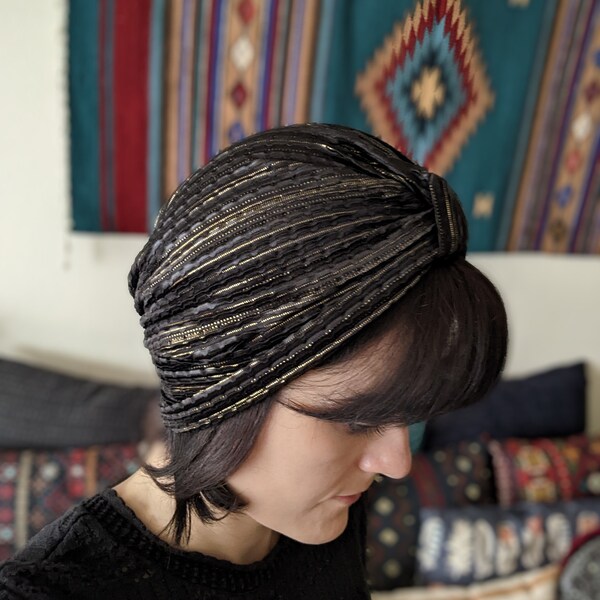 Scarlet Red Faux Patent Leather French Beret With Flexi Band. Women's ...