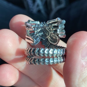 MR. Giger Inspired , Alien Facehugger Ring, Facehugger, Chestburster ...