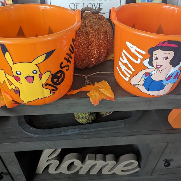 Personalized Character Halloween Bucket - Etsy