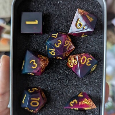 Purple Turtle Dice Set, Transparent With Light Purple Turtle Inside ...