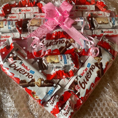 Large Ferrero Rocher Snickers Chocolate Heart Platter Bouquet Gift ...