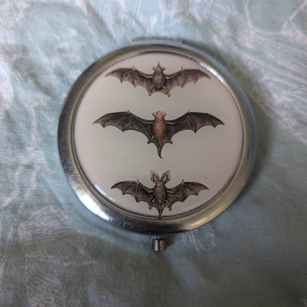Victorian Bat Compact Mirror - Animal Art Goth Vampire - Make up Pocket ...
