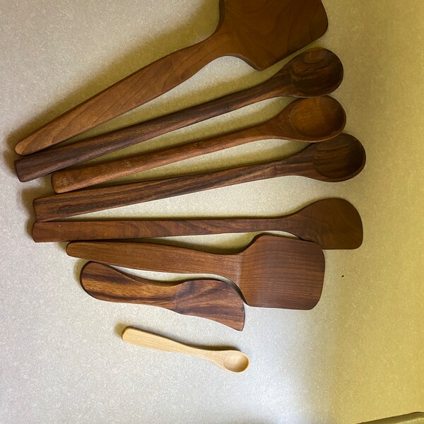 Wooden Kitchen Utensils Set Large Flipper, Small Flipper, Cooking Spoon ...