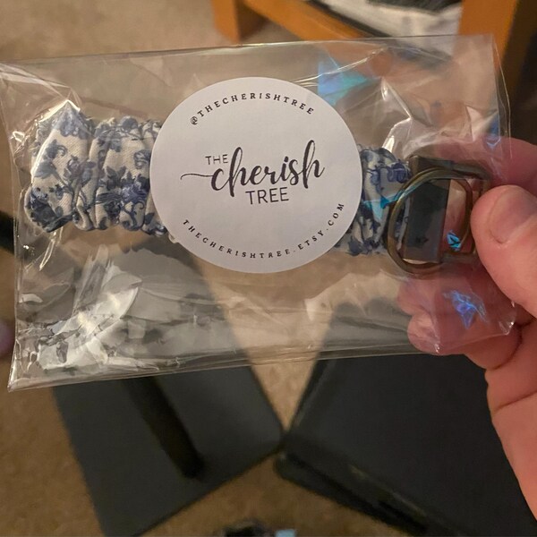 Scrunchie Keychain Wristlet, Key Fob Keychain, Scrunchie Keychain ...