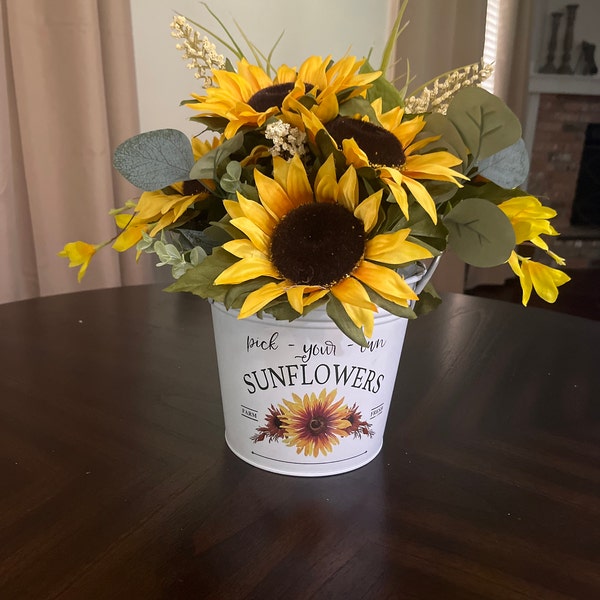 Fall Into Fall Flower Arrangement - Everyday Floral Centerpiece With ...