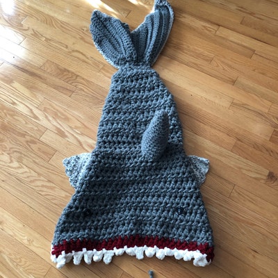 CROCHET PATTERN Shark Blanket Pdf Digital Download Bulky & Quick Shark ...