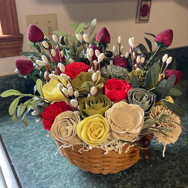 Class of 2025 Graduation Flower Arrangement – Blue & White Wood Flowers ...