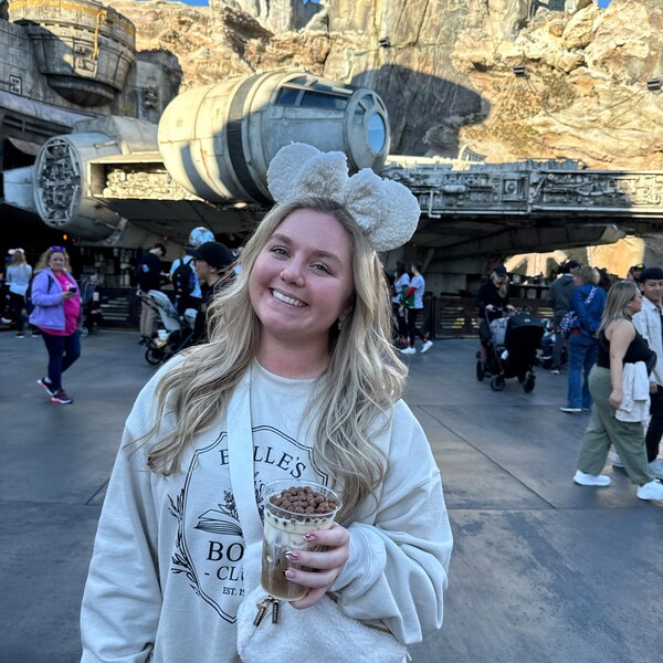 Belle's Book Shop Sweatshirt, Belle Princess Sweat, Beauty and the ...