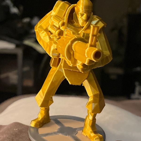 Team Fortress 2 Demoman Figurine | 3D Printed Low Poly TF2 Demoman Model | Choose Any Color! - Etsy