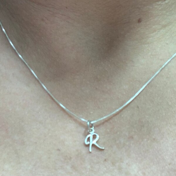 Sterling Silver Cursive R Initial Necklace - Etsy