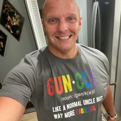 Men's Funny Uncle T-shirt Guncle Shirt Gift Ideas Uncles Fun Saying Tee ...