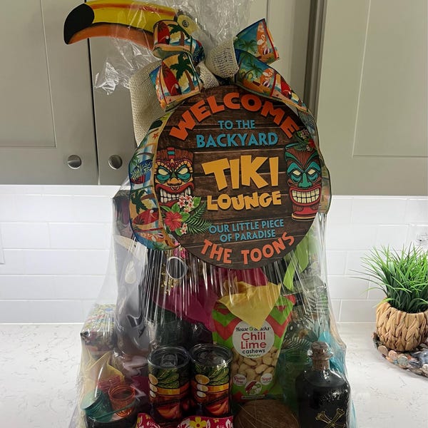 Personalized Tiki Bar Round Wood Sign Tiki Bar Tiki Hut Tiki Lounge ...