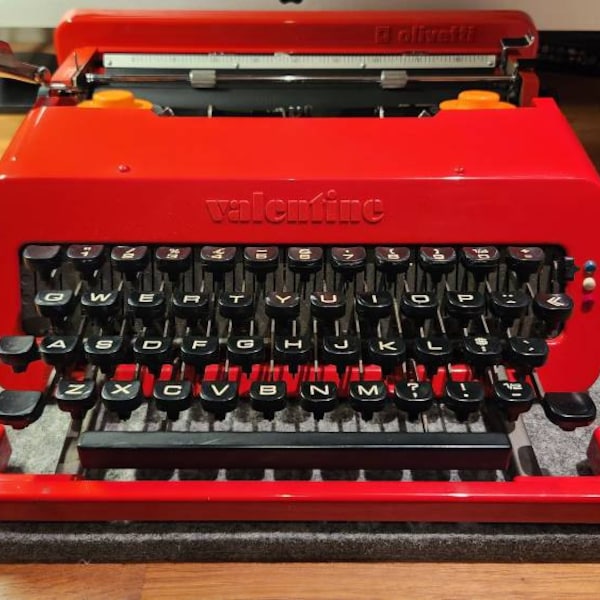 Vintage Stunning Design ABC Typewriter, 1963 High Quality German ...