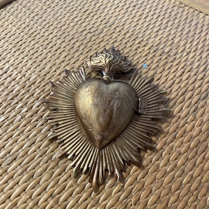 Sacred Heart Milagro Heart Antique Gold Heart Box Catholic - Etsy