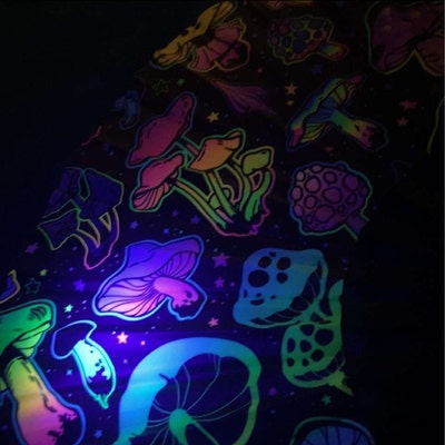 UV Flow Glo Hand Fan/ Rave Fan/ Festival Fan/ Club Fan/ Large - Etsy ...