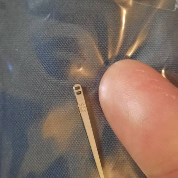 Buy Fine Gold Metallic Thread for Embroidery, Rosegold Metallic Thread ...