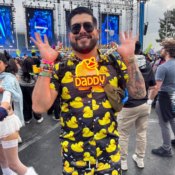 Custom Team/logo/image - Message Us Photo - Sports LED Neon Fan Chain ...