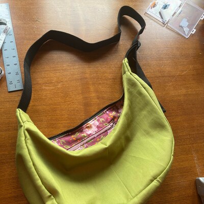 Crosstown Crescent Bag PDF Sewing Pattern - Etsy