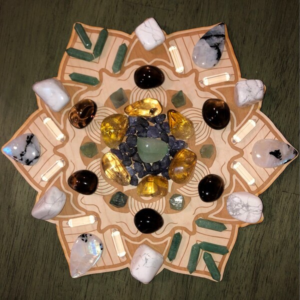 Mandala Crystal Grid #1 - Altar Decoration - Etsy
