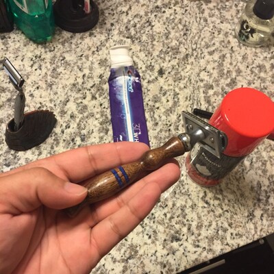 Razor Handle Mach 3 and Natural Edge Box Men's Shaving Gillette ...