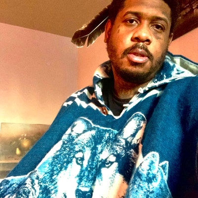 Macaw Feather Hair Combs - Etsy