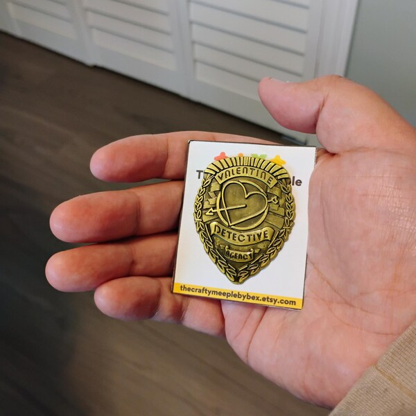 Fallout 4 Nick Valentine Detective Agency Enamel Pin Badge | Fallout ...