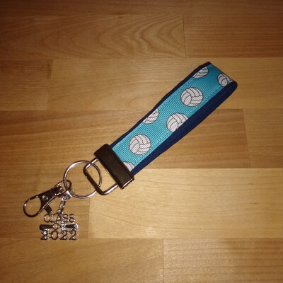 Ivory White Wood Rose Bouquet baker's Dozen of - Etsy