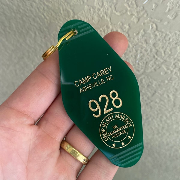 Custom Retro Motel Key Fob, YOUR CUSTOM TEXT, Custom Keychain ...