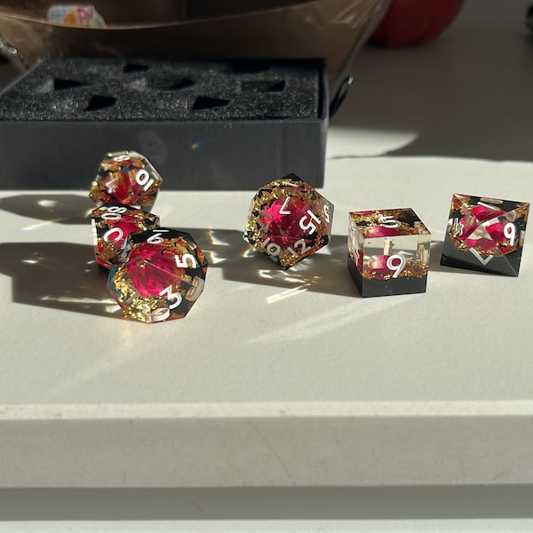 Beloved - Floral Handmade Resin Sharp Edge Dnd Dice Set With Real ...