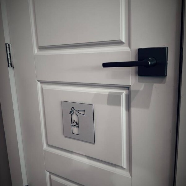 Lobby Sign With Arrow. Arrow Signs. Directional Lobby Sign. Information ...