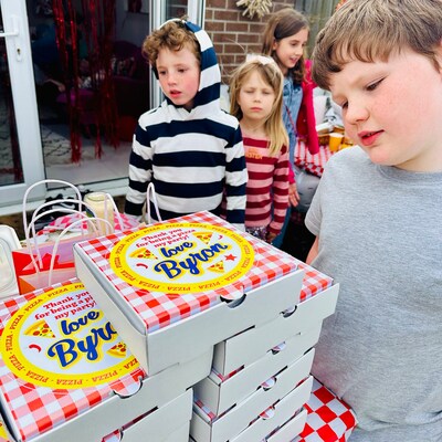 RETRO PIZZA BOX Personalised 7 Party Box. Small Pizza. Wedding Graze ...