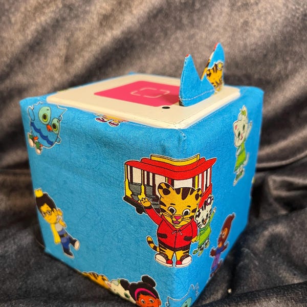 Sonic the Hedgehog Hedgehog Fabric by the Yard FBTY Fat Quarters FQ ...