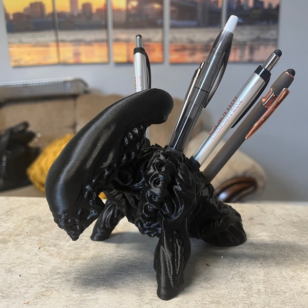 Alien Xenomorph Inspired Pen Holder - Etsy