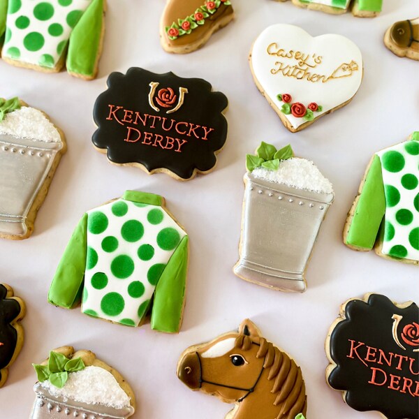 Charlotte Plaque Cookie Cutter - Etsy