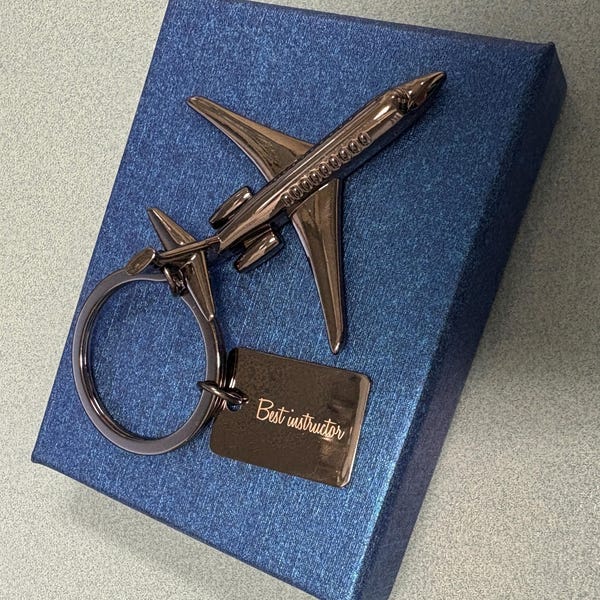 Persoanlized Airplane Key Chain, Creative Aircraft Twin-engine Gift ...