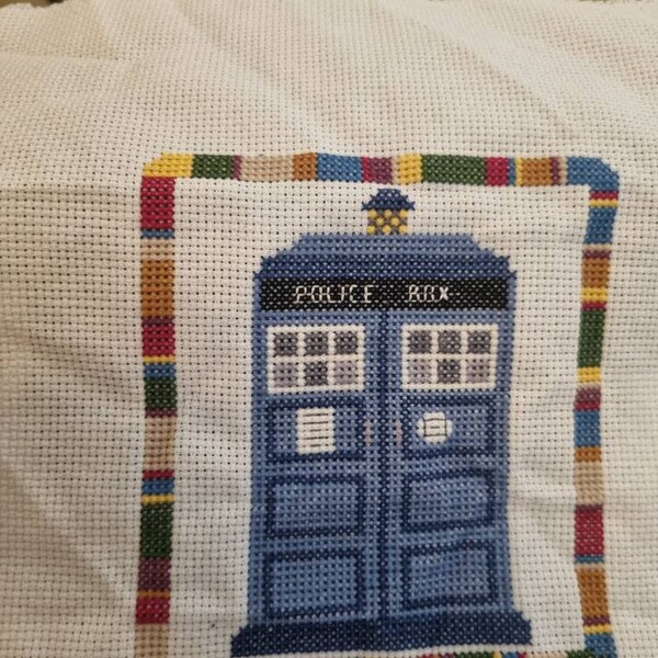 PDF Pattern Tardis With Scarf Border Cross Stitch Pattern - PDF Instant ...