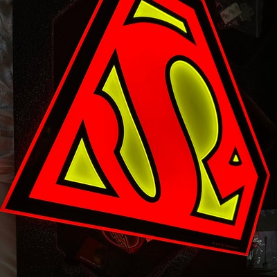 The FLASH DC Comics Thunderbolt LED Halo Light regular With Pedestal ...