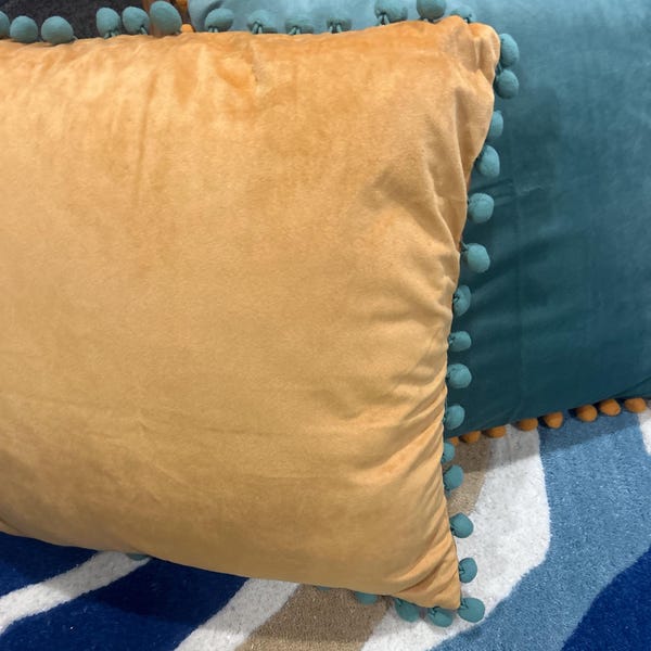 Nereida Bath Mat – Scalloped Design Microfiber Absorbent Non Slip Rug ...