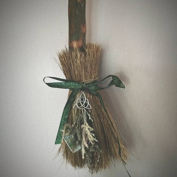 Coco Fibre - 19cm/7.5inch - Brush Fibre, Broom Making, Crafting, Model ...